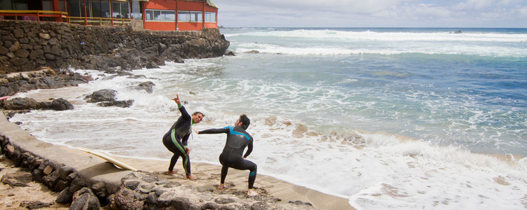 RAPA NUI SURFING CLASS EXPERIENCE